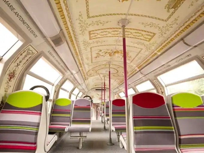 France Transforms Trains Into Immersive Museum Experiences - Creative ...